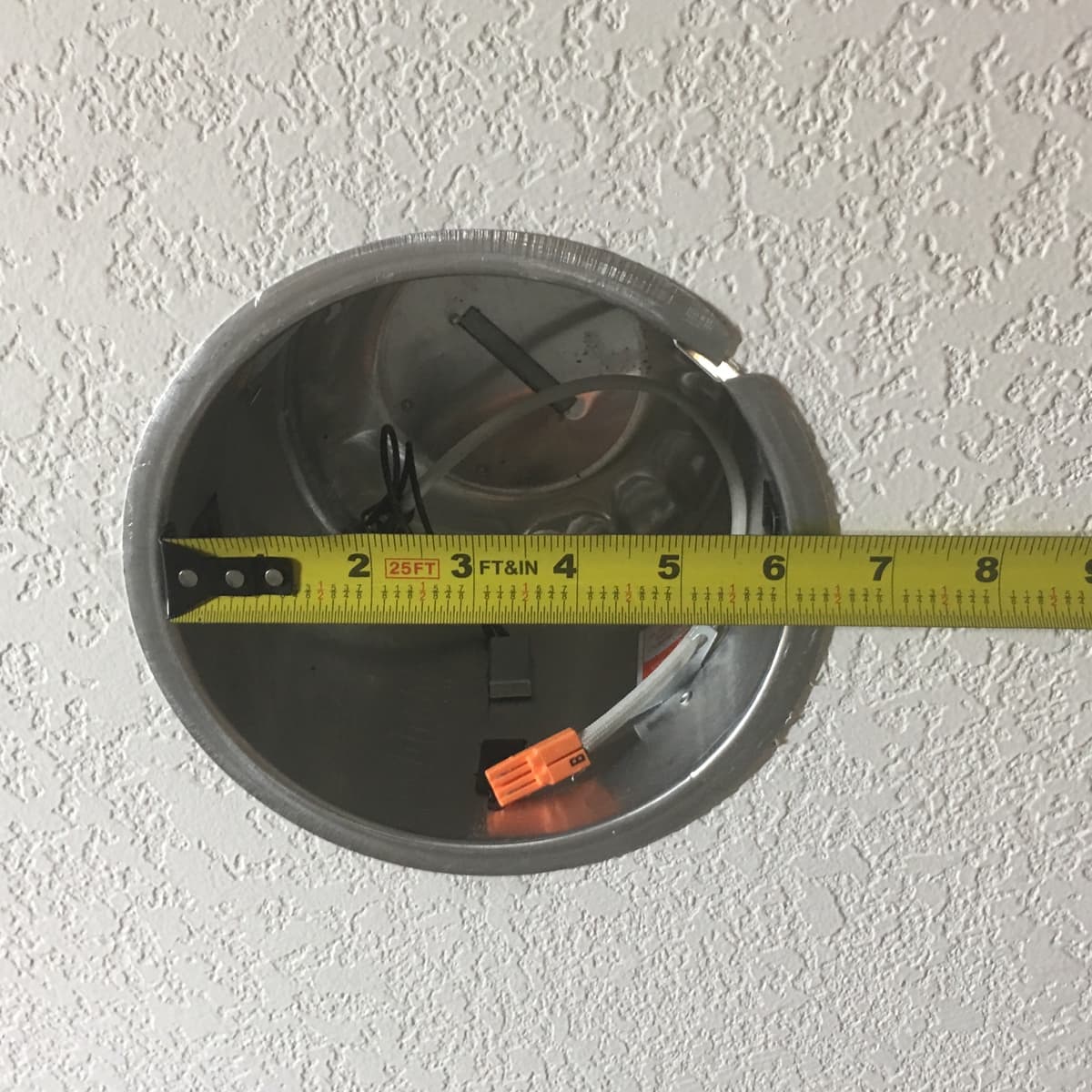 What Size Recessed Lights? The Right Way to Measure
